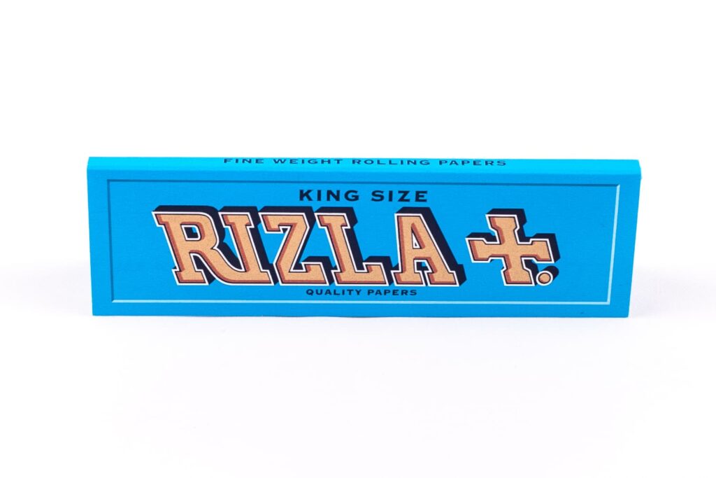 Rizla Blue Fine Weight Regular Rolling Papers | Tobacco Specialists